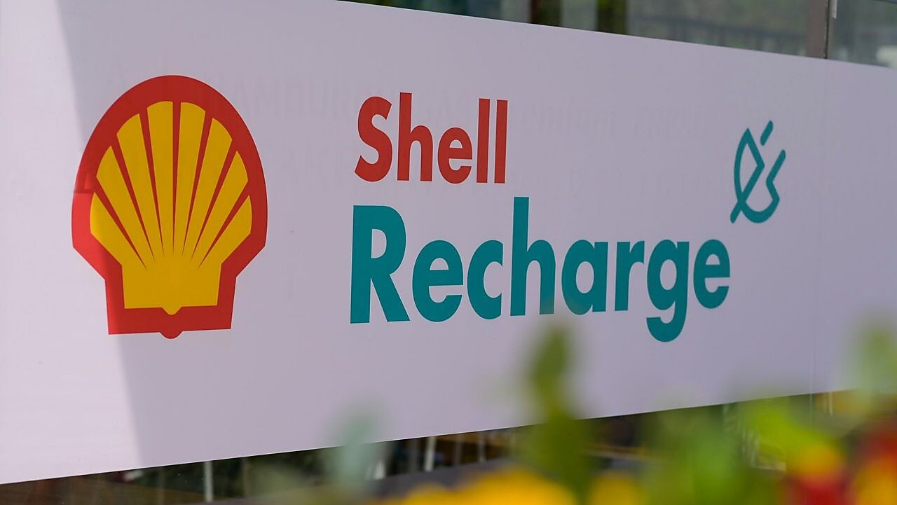 Hoe laad ik een elektrische auto op? | Shell Nederland